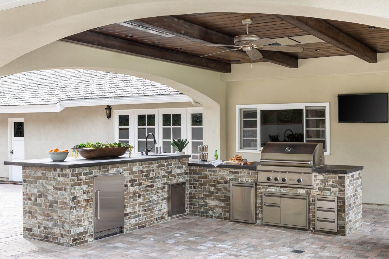 20 Backyard Entertainment Area Remodel Ideas | Sea Pointe Design & Remodel