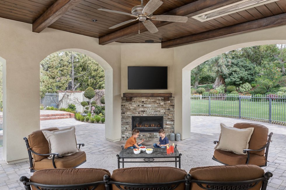 20 Backyard Entertainment Area Remodel Ideas | Sea Pointe Design & Remodel