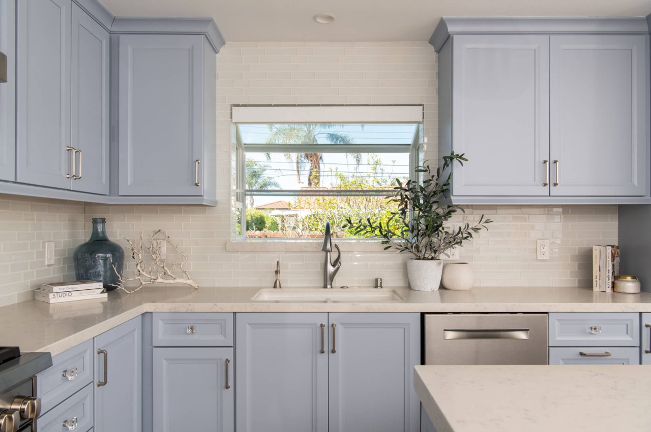 Best Countertops to Pair with a Blue Kitchen | Sea Pointe